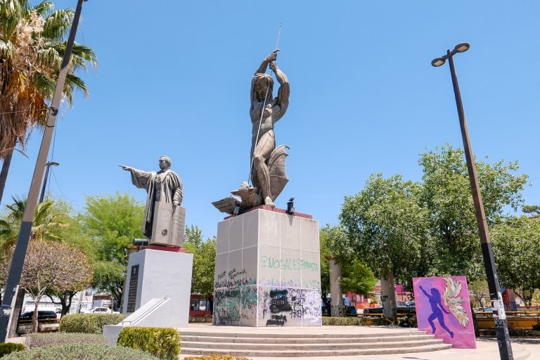 El 'Monumento a la razón', de Nogales, Sonora, es obra de un migrante ...