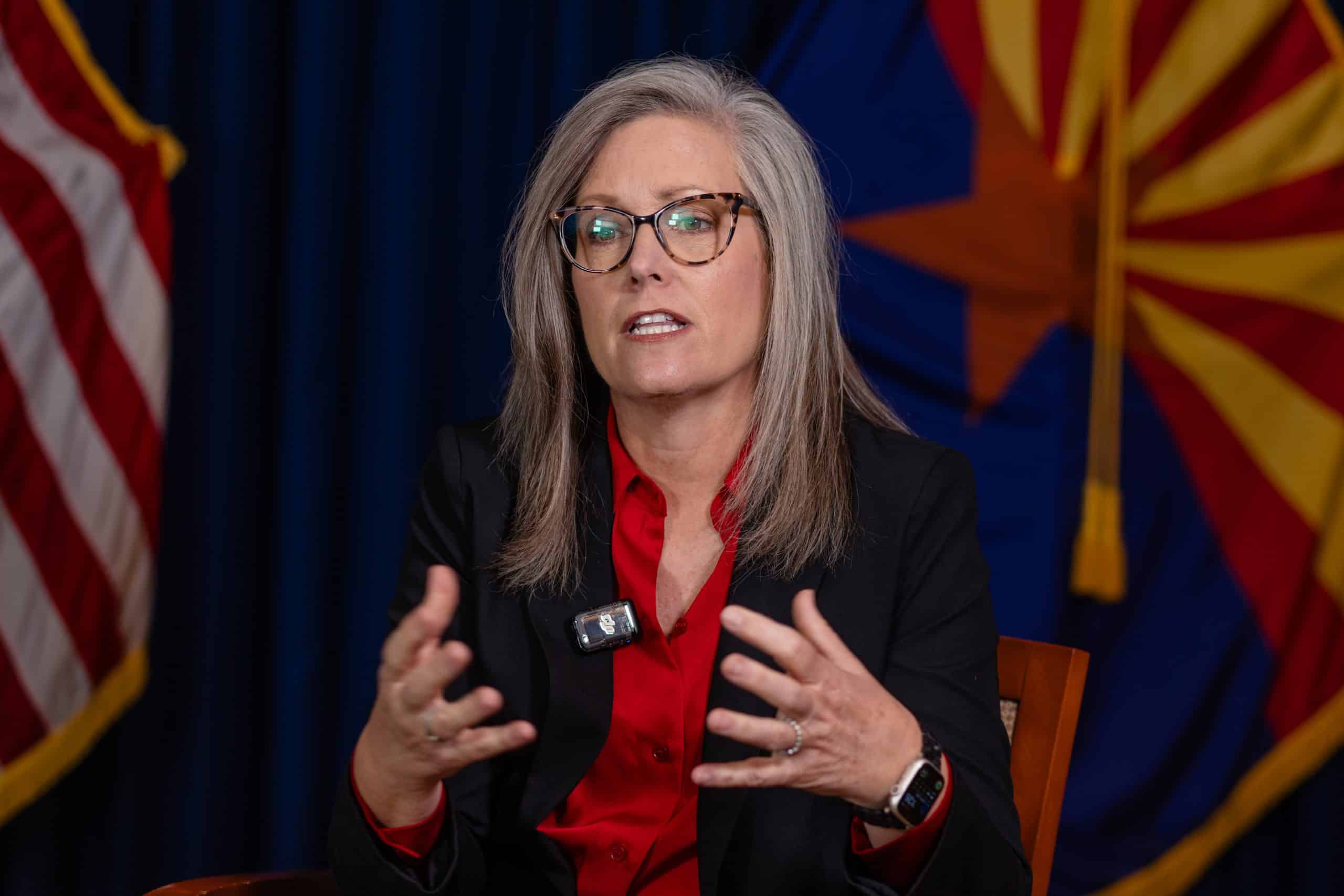 De la crisis del fentanilo a la escasez de agua: la gobernadora Katie ...